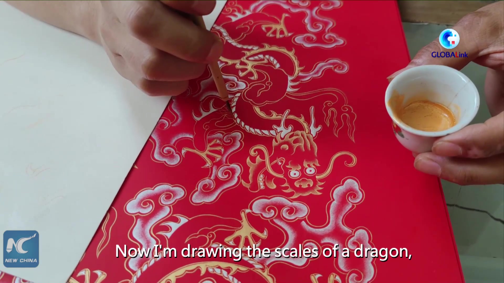 GLOBALink | Indian expat learns to make traditional Chinese letter ...